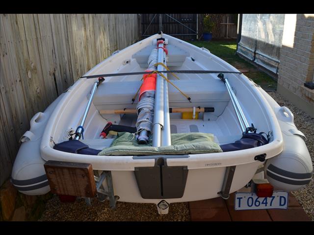 Dinghy Fever | Sv-Anui